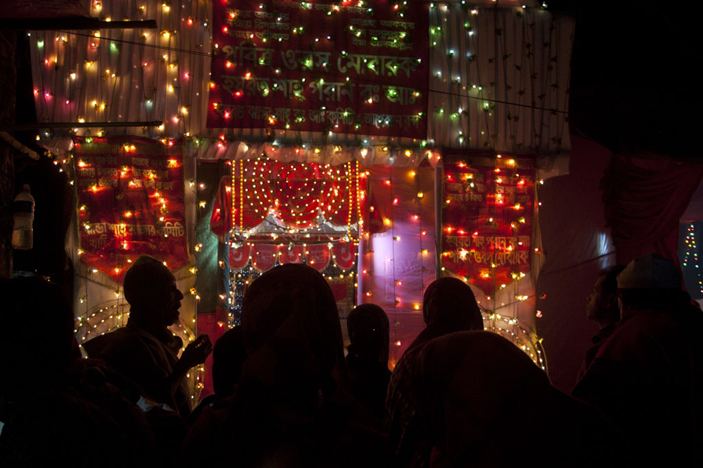 Md. Arifur Rahman-Spiritual Journey in Mazar - The Eye of Photography ...