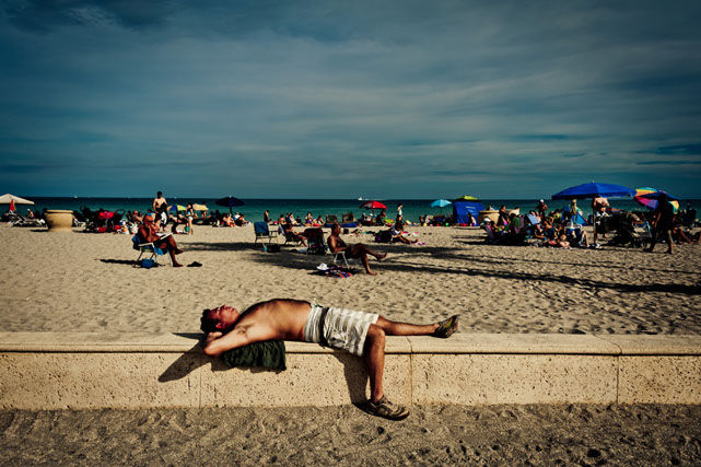 David Saxe: -Hollywood Beach - The Eye of Photography Magazine
