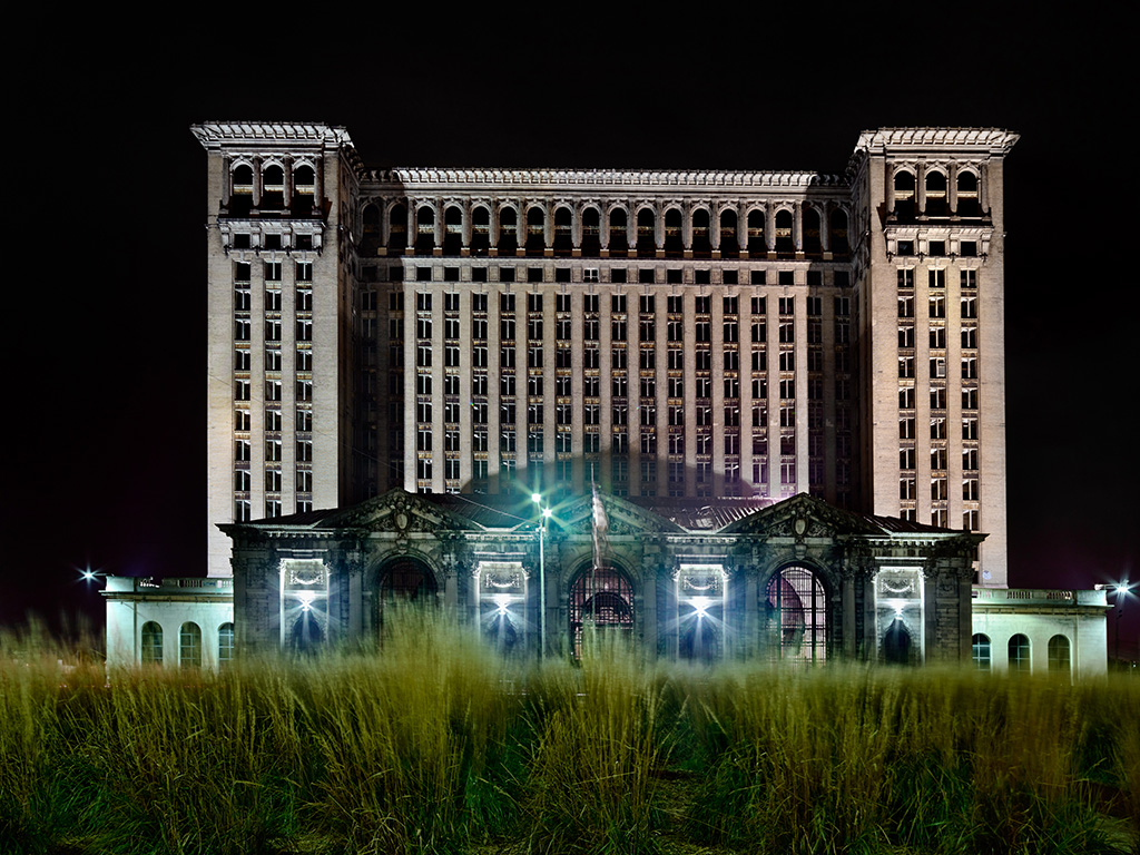 Lynn Saville : Dark City, Urban America at Night - The Eye of ...