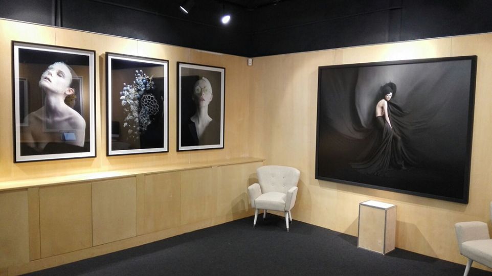 Paris : Féminin Singulier by Isabelle Chapuis & Duy Anh - The Eye of ...