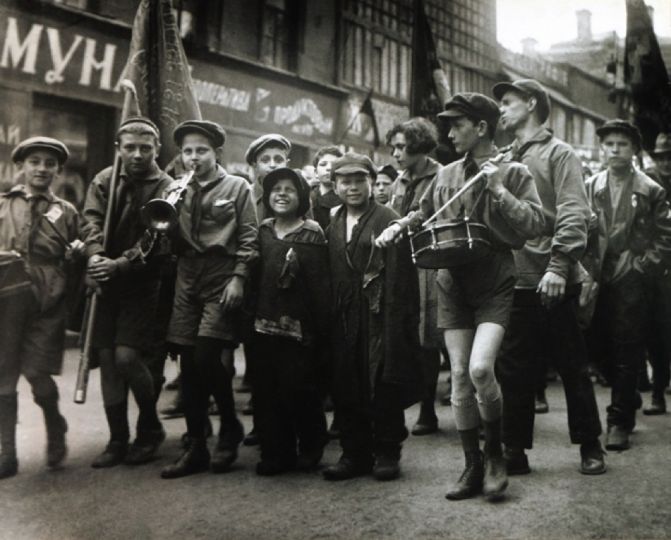 Boris Ignatovich, a master or Russian avant-garde photography - The Eye ...