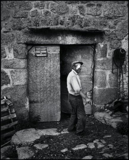 Raymond Depardon - Farmers' land - The Eye of Photography Magazine