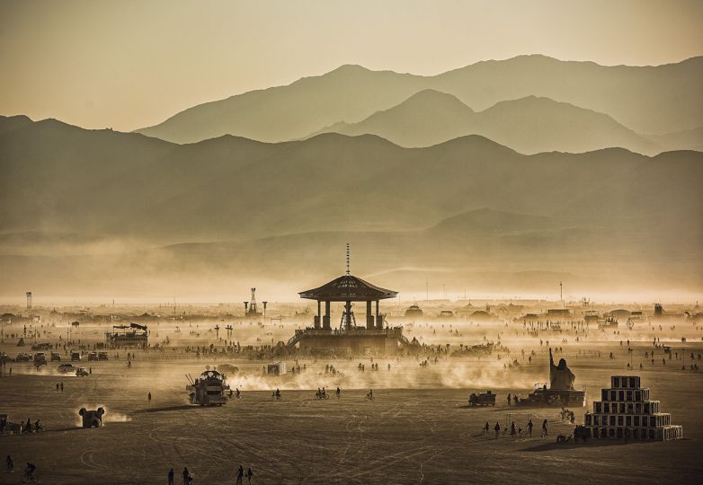 Marek Musil : Dust and Light - The Eye of Photography Magazine