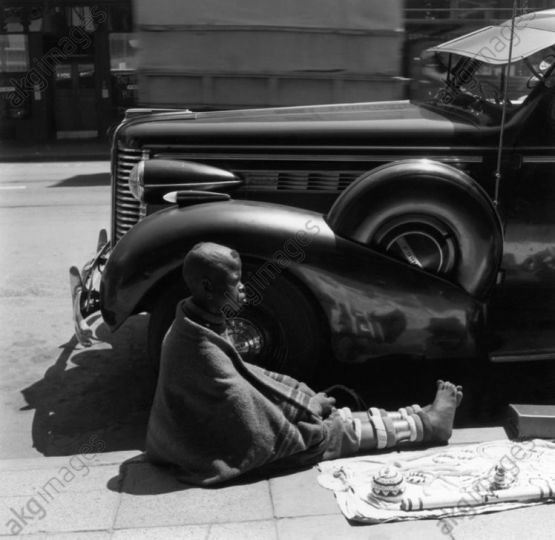 Paul Almasy by Pierre Abramovici - The Eye of Photography Magazine