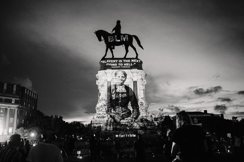 Damiani : Mel D. Cole : American Protest - Photographs 2020 - 2021 ...