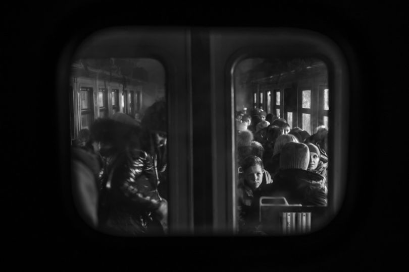The Washington Post Magazine : Peter Turnley : Ukraine Refugee Exodus ...