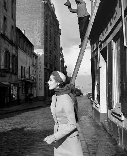 Museu Nacional do Traje, Lisboa : Living your life, Georges Dambier and ...