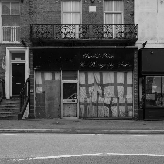 Photo Editions : Martin Amis : Closed - The Eye of Photography Magazine