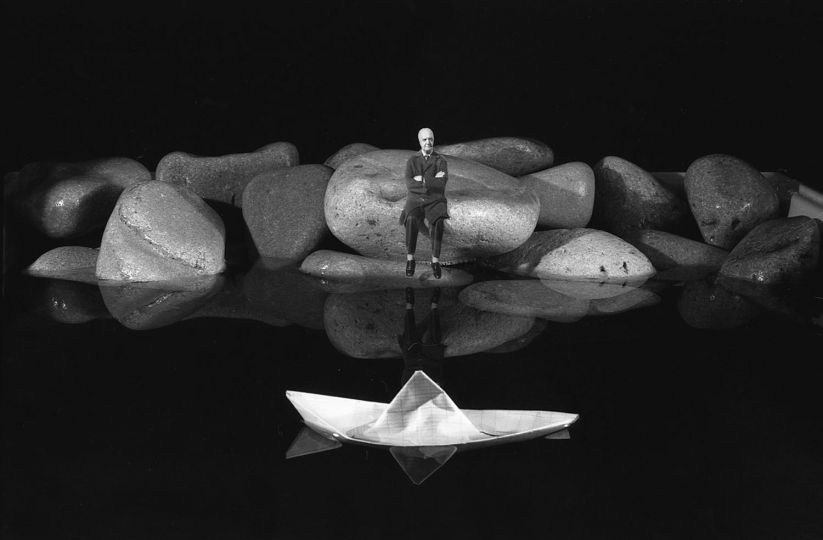 Holden Luntz Gallery : Photo Spotlight : Gilbert Garcin : Mister G ...