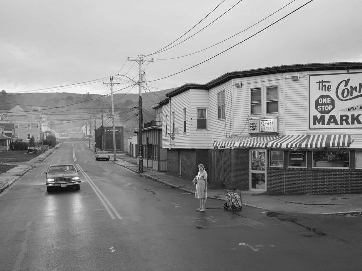 Reflex Amsterdam : Gregory Crewdson : Eveningside - L'Œil de la ...
