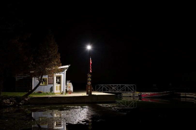 Galerie Catherine et André Hug : Carl Corey : Entre chien et loup - L ...