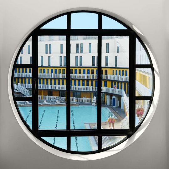 Molitor : Soo Burnell : Into The Blue - The Eye of Photography Magazine