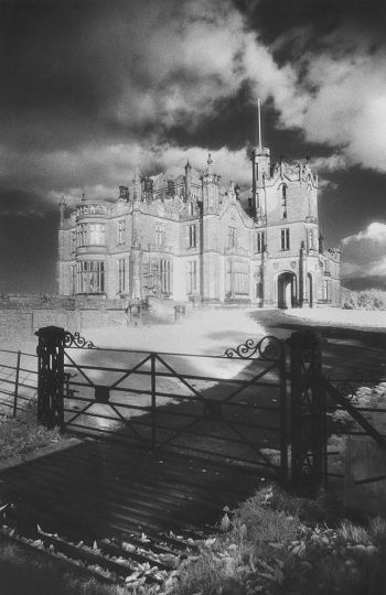Centre for British Photography : Simon Marsden : Visions of a Ghost ...