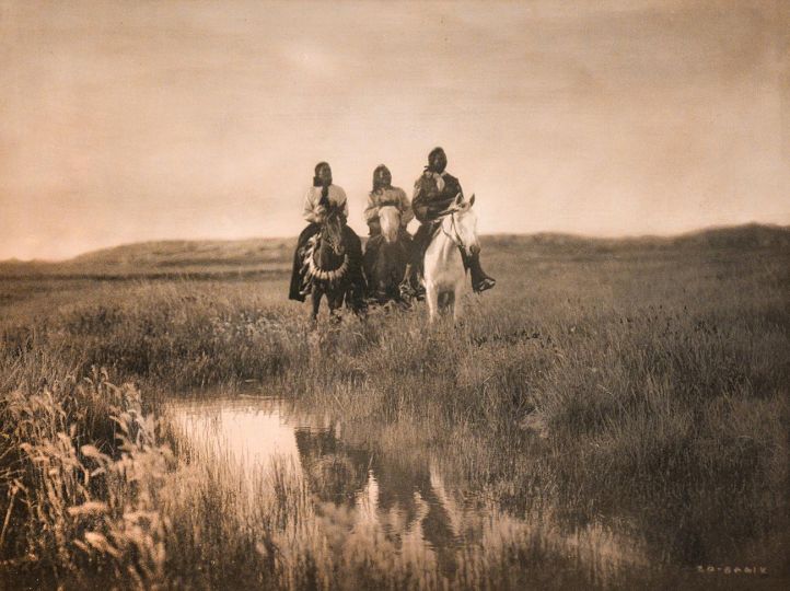 Marshall Gallery : Edward S. Curtis : A Legacy of Light - The Eye of ...