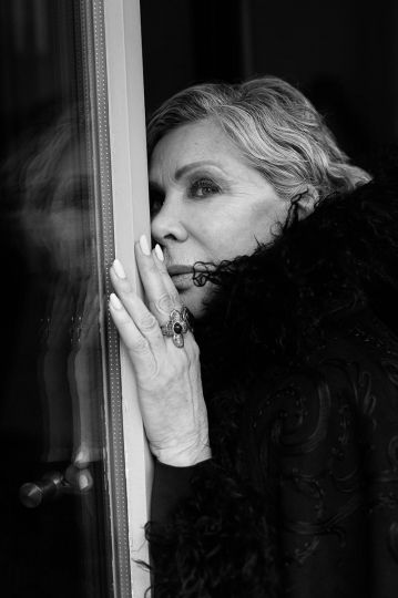Le Questionnaire : Bunny Godillot par Carole Schmitz - L'Œil de la ...
