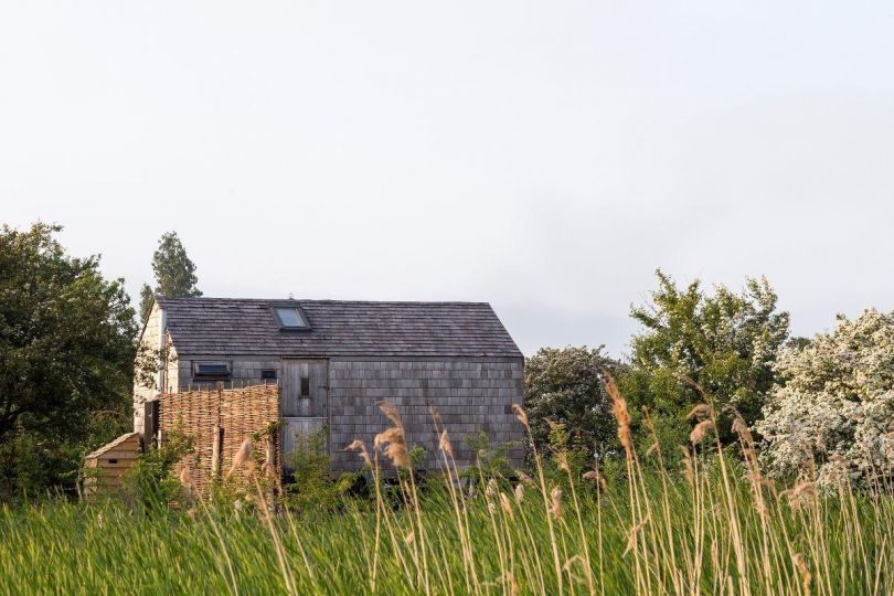 Hoxton Mini Press : Holly Farrier : British Cabins & Hideaways : An ...